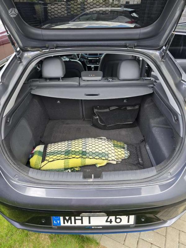 Pelēks Hyundai Ioniq 2017 Viļņa, ar dzinēja tilpumu 1.58 L un nobraukumu 169 tūkst. km par 10500 €, foto 8 vietnē AUTOMOTO.COM.LV