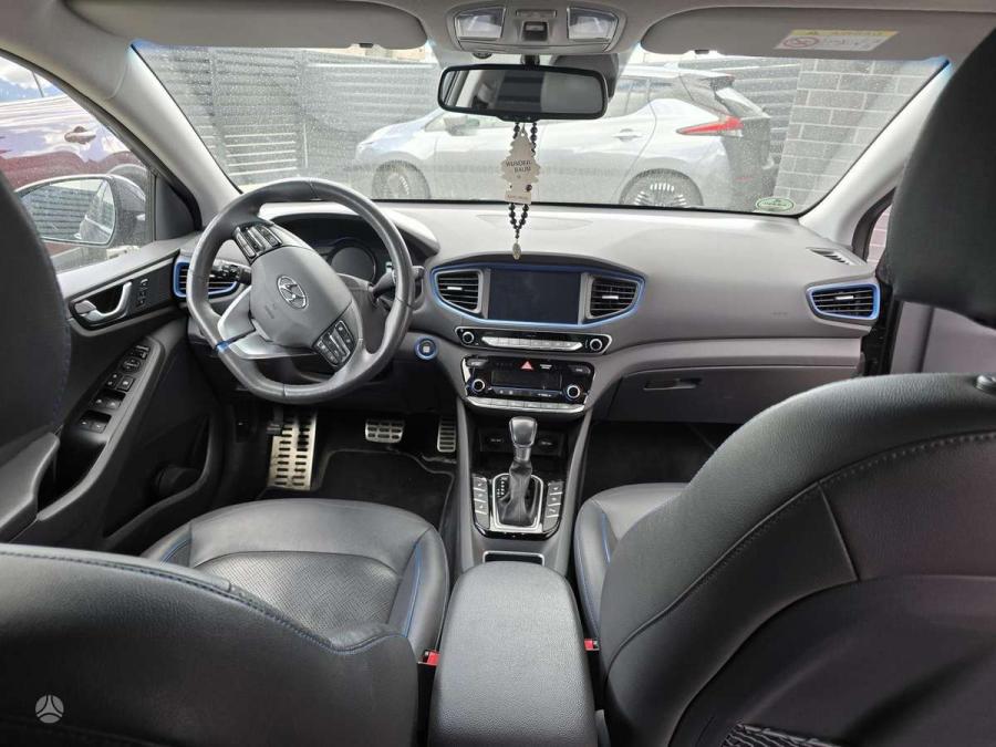 Серый Хендай Ioniq 2017 в Вильнюс, объемом двигателя 1.58 л и пробегом 169 тыс. км за 10500 €, фото 12 на AUTOMOTO.COM.LV