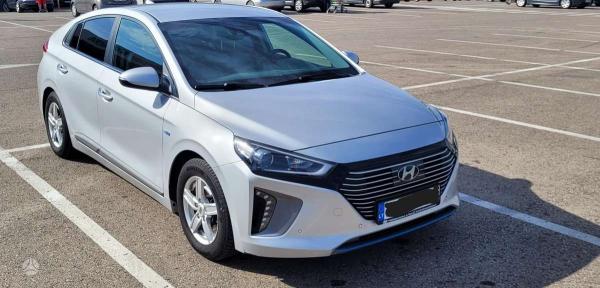 Серый Хендай Ioniq 2017 в Вильнюс, объемом двигателя 1.58 л и пробегом 93 тыс. км за 13000 €, фото 1 на AUTOMOTO.COM.LV