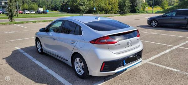 Серый Хендай Ioniq 2017 в Вильнюс, объемом двигателя 1.58 л и пробегом 93 тыс. км за 13000 €, фото 4 на AUTOMOTO.COM.LV
