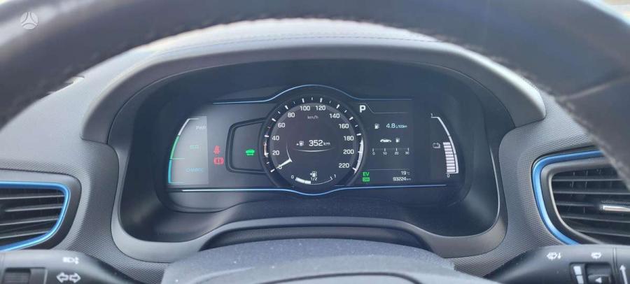 Серый Хендай Ioniq 2017 в Вильнюс, объемом двигателя 1.58 л и пробегом 93 тыс. км за 13000 €, фото 20 на AUTOMOTO.COM.LV