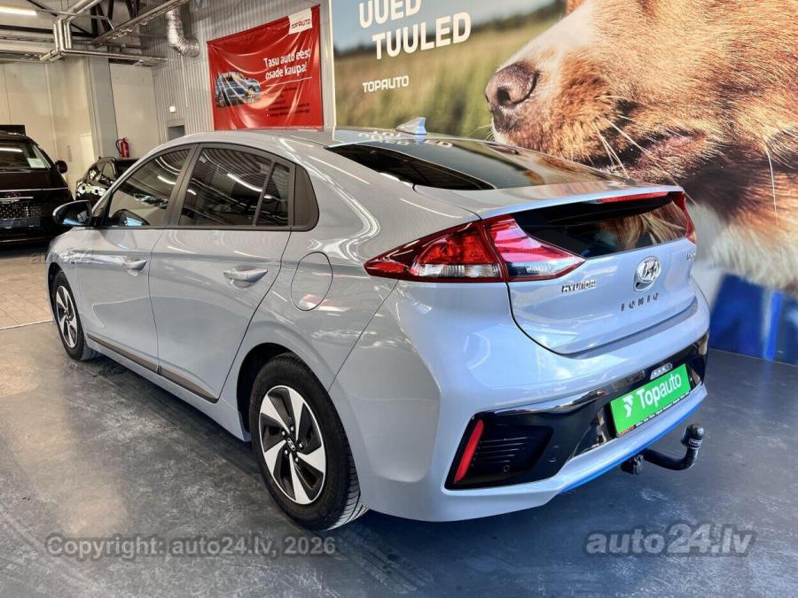 Серый Хендай Ioniq 2018 в Таллин, объемом двигателя 1.60 л и пробегом 45 тыс. км за 15700 €, фото 3 на AUTOMOTO.COM.LV