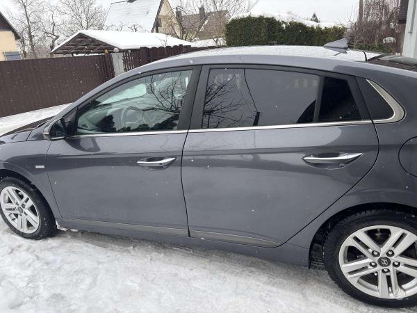 Pelēks Hyundai Ioniq 2018 Kauņa, ar dzinēja tilpumu 1.58 L un nobraukumu 129 tūkst. km par 9200 €, foto 6 vietnē AUTOMOTO.COM.LV