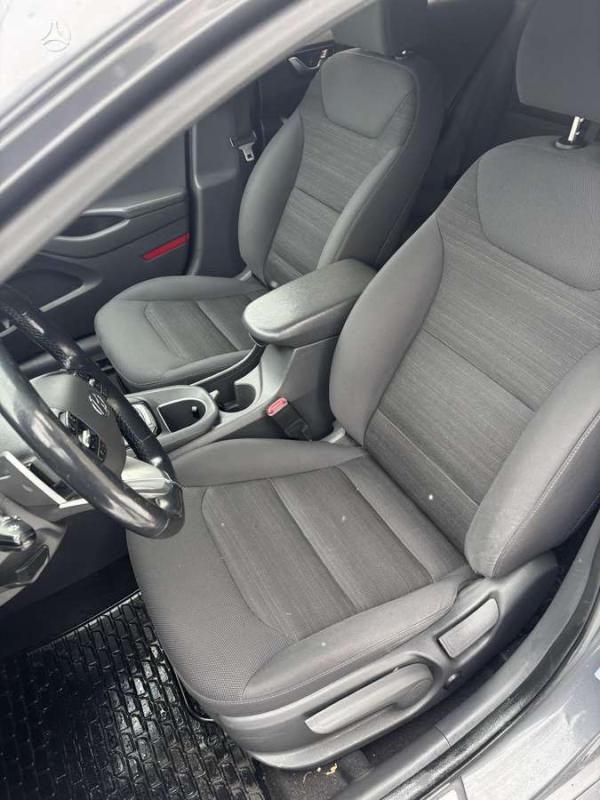 Pelēks Hyundai Ioniq 2018 Kauņa, ar dzinēja tilpumu 1.58 L un nobraukumu 129 tūkst. km par 9200 €, foto 11 vietnē AUTOMOTO.COM.LV