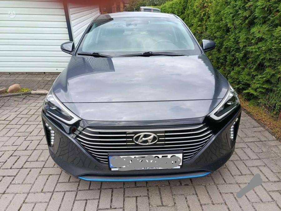 Серый Хендай Ioniq 2018 в Расейняй, объемом двигателя 1.58 л и пробегом 185 тыс. км за 8800 €, фото 1 на AUTOMOTO.COM.LV