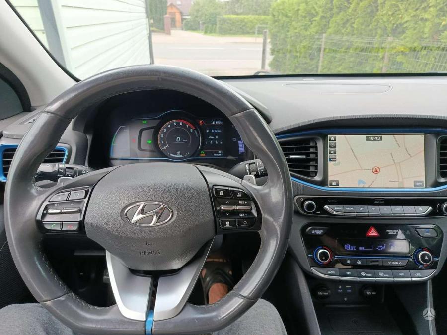 Серый Хендай Ioniq 2018 в Расейняй, объемом двигателя 1.58 л и пробегом 185 тыс. км за 8800 €, фото 7 на AUTOMOTO.COM.LV