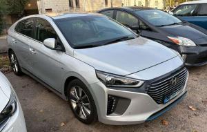 Pelēks Hyundai Ioniq 2018 Viļņa, ar dzinēja tilpumu 1.58 L un nobraukumu 115 tūkst. km par 10420 €, foto 3 vietnē AUTOMOTO.COM.LV