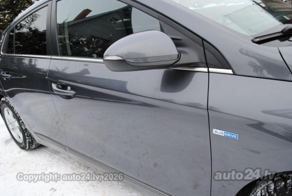 Grey Hyundai Ioniq 2019 in Voru, with an engine capacity of 1.60 L and mileage of 288 thousand km for 13500 €, photo 7 on AUTOMOTO.COM.LV