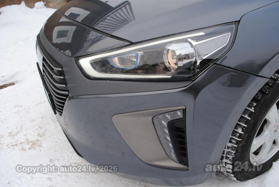 Pelēks Hyundai Ioniq 2019 Veru, ar dzinēja tilpumu 1.60 L un nobraukumu 288 tūkst. km par 13500 €, foto 9 vietnē AUTOMOTO.COM.LV