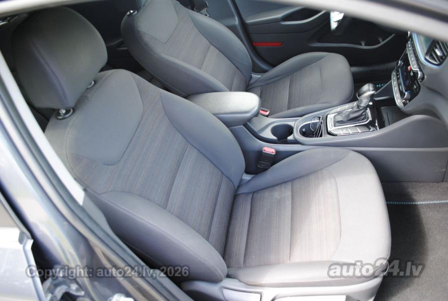 Серый Хендай Ioniq 2019 в Выру, объемом двигателя 1.60 л и пробегом 290 тыс. км за 10600 €, фото 17 на AUTOMOTO.COM.LV