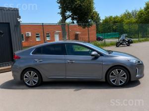 Pelēks Hyundai Ioniq 2019 Rīga, ar dzinēja tilpumu 1.60 L un nobraukumu 143 tūkst. km par 10900 €, foto 6 vietnē AUTOMOTO.COM.LV