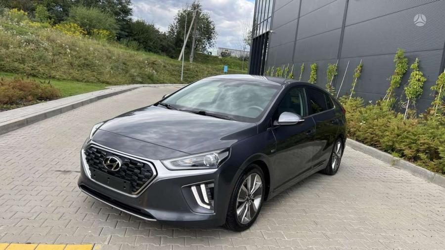 Серый Хендай Ioniq 2019 в Вильнюс, объемом двигателя 1.58 л и пробегом 320 тыс. км за 7300 €, фото 4 на AUTOMOTO.COM.LV