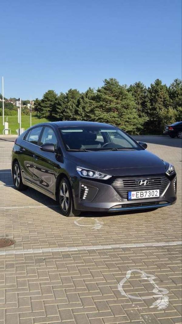 Серый Хендай Ioniq 2019 в Каунас, объемом двигателя 1.58 л и пробегом 186 тыс. км за 11500 €, фото 3 на AUTOMOTO.COM.LV