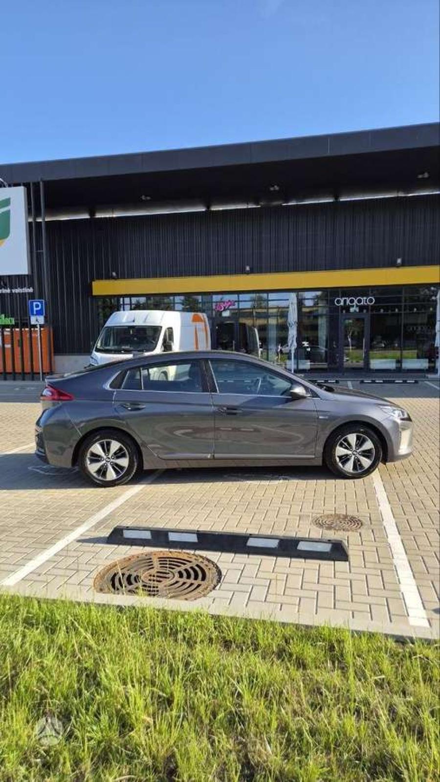 Pelēks Hyundai Ioniq 2019 Kauņa, ar dzinēja tilpumu 1.58 L un nobraukumu 186 tūkst. km par 11500 €, foto 6 vietnē AUTOMOTO.COM.LV