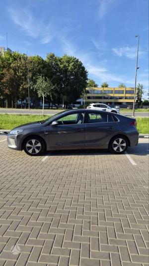 Pelēks Hyundai Ioniq 2019 Kauņa, ar dzinēja tilpumu 1.58 L un nobraukumu 186 tūkst. km par 11500 €, foto 7 vietnē AUTOMOTO.COM.LV