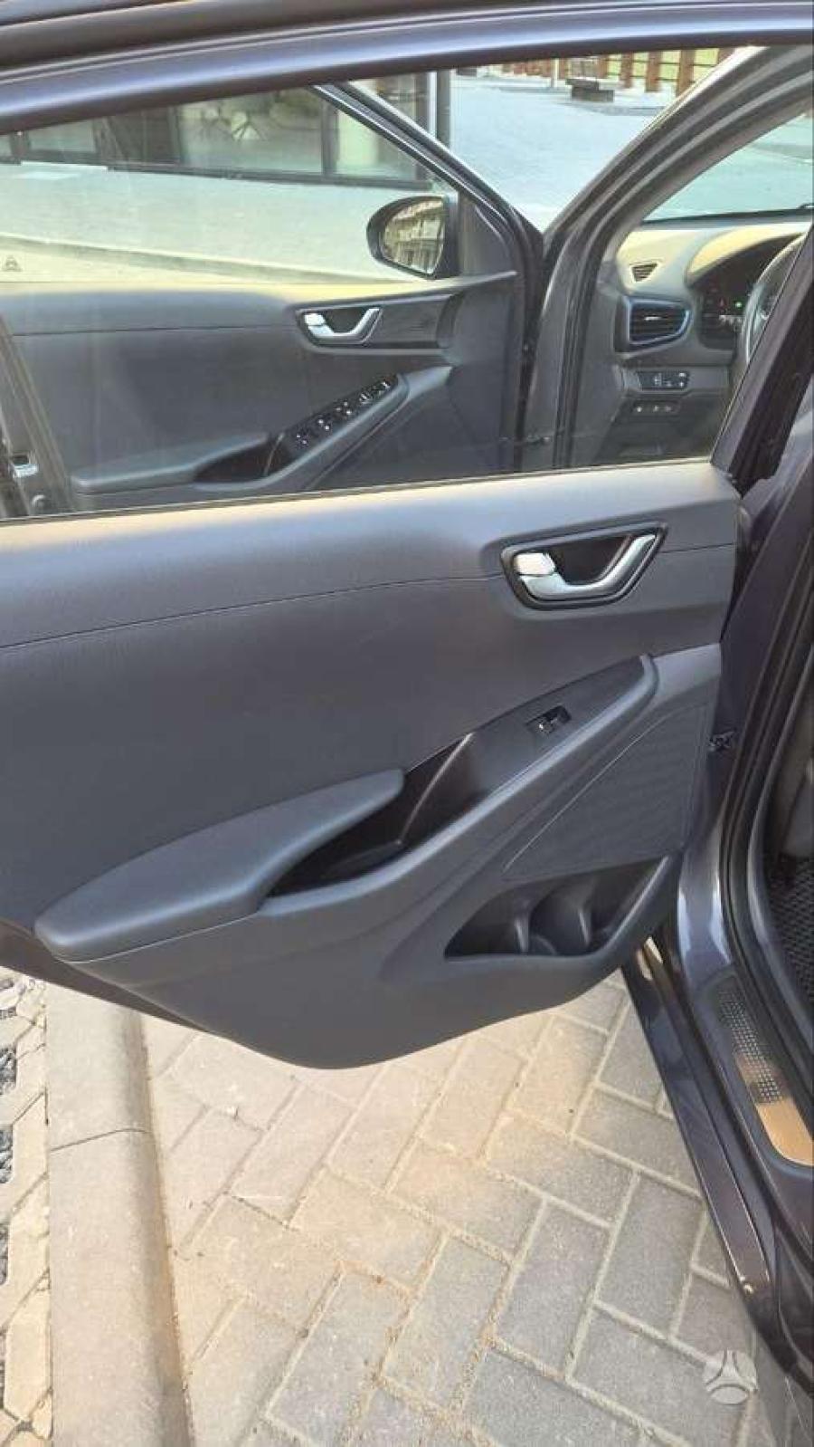 Pelēks Hyundai Ioniq 2019 Kauņa, ar dzinēja tilpumu 1.58 L un nobraukumu 186 tūkst. km par 11500 €, foto 13 vietnē AUTOMOTO.COM.LV