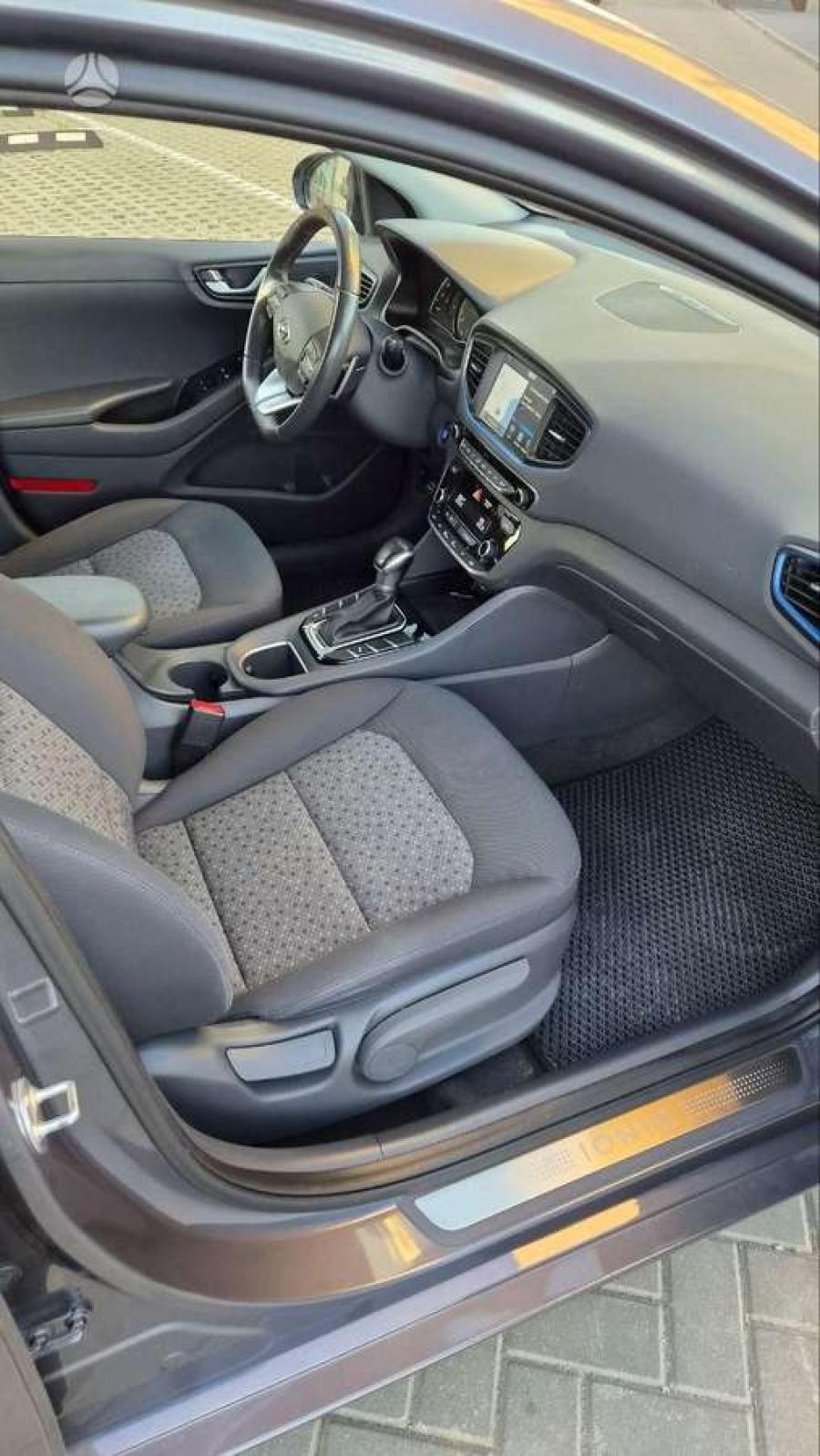 Pelēks Hyundai Ioniq 2019 Kauņa, ar dzinēja tilpumu 1.58 L un nobraukumu 186 tūkst. km par 11500 €, foto 16 vietnē AUTOMOTO.COM.LV