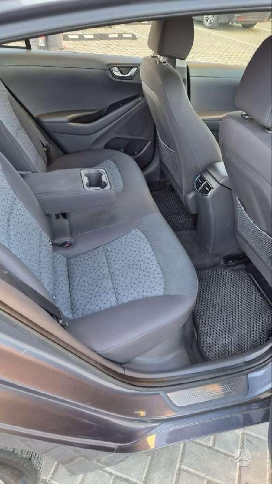 Pelēks Hyundai Ioniq 2019 Kauņa, ar dzinēja tilpumu 1.58 L un nobraukumu 186 tūkst. km par 11500 €, foto 18 vietnē AUTOMOTO.COM.LV