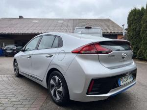 Grey Hyundai Ioniq 2019 in Taurage, with an engine capacity of 1.58 L and mileage of 176 thousand km for 8990 €, photo 4 on AUTOMOTO.COM.LV