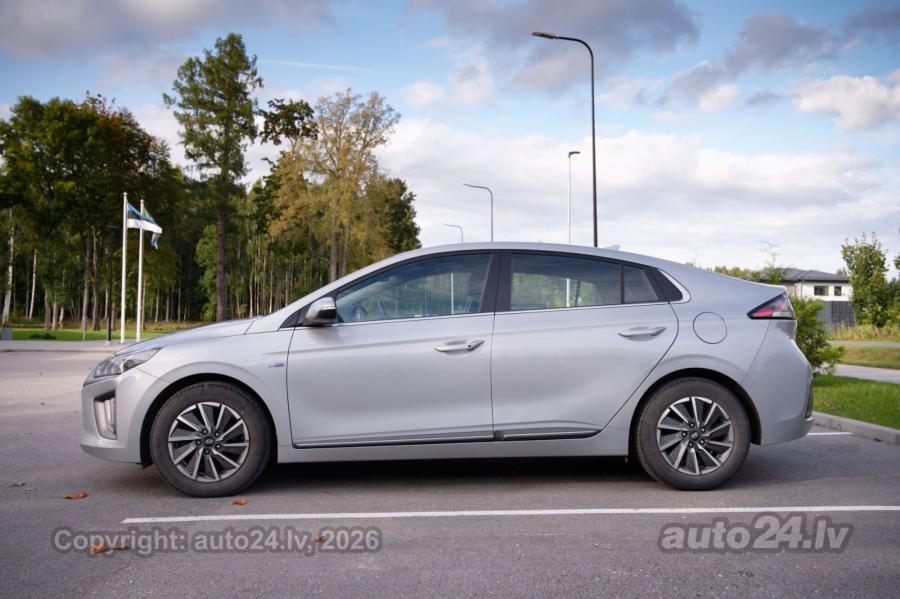 Серый Хендай Ioniq 2019 в Тарту, объемом двигателя 0.00 л и пробегом 62 тыс. км за 15990 €, фото 3 на AUTOMOTO.COM.LV