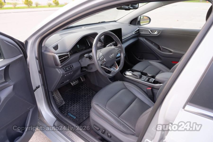 Серый Хендай Ioniq 2019 в Тарту, объемом двигателя 0.00 л и пробегом 62 тыс. км за 15990 €, фото 7 на AUTOMOTO.COM.LV