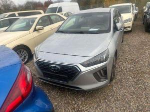 Grey Hyundai Ioniq 2020 in Vilnius, with an engine capacity of 1.58 L and mileage of 339 thousand km for 8399 €, photo 4 on AUTOMOTO.COM.LV