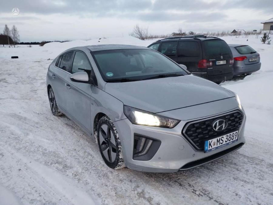 Серый Хендай Ioniq 2020 в Вильнюс, объемом двигателя 1.58 л и пробегом 342 тыс. км за 8799 €, фото 3 на AUTOMOTO.COM.LV