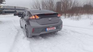 Grey Hyundai Ioniq 2020 in Vilnius, with an engine capacity of 1.60 L and mileage of 60 thousand km for 15600 €, photo 7 on AUTOMOTO.COM.LV