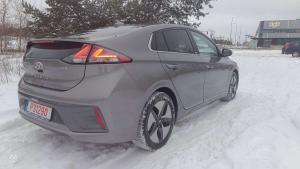 Grey Hyundai Ioniq 2020 in Vilnius, with an engine capacity of 1.60 L and mileage of 60 thousand km for 15600 €, photo 8 on AUTOMOTO.COM.LV