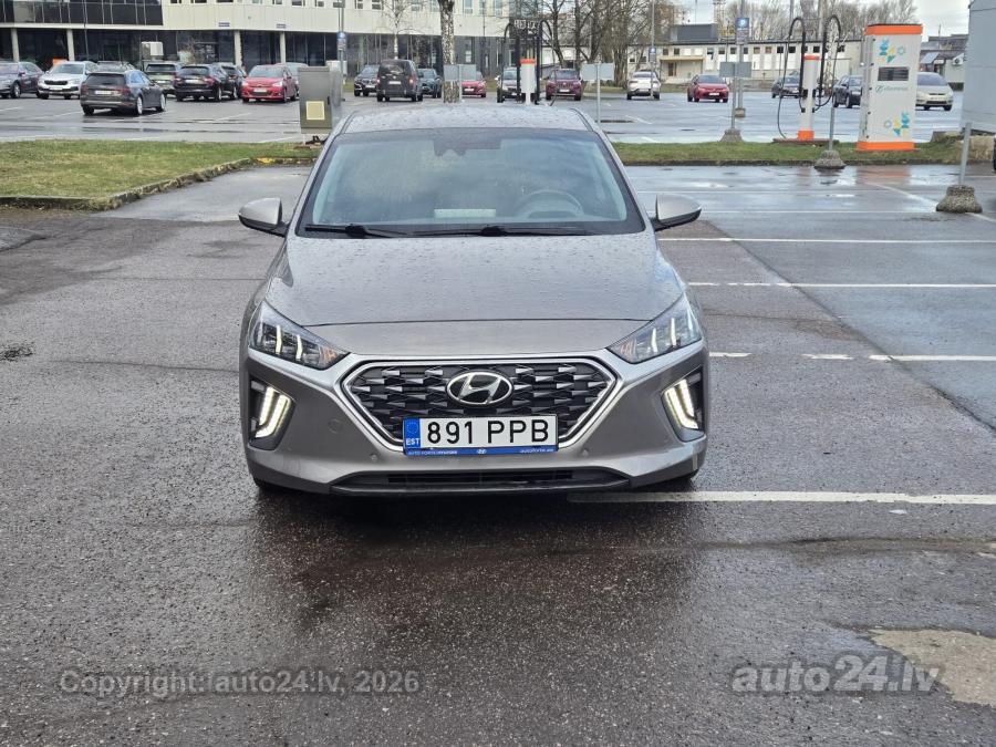 Серый Хендай Ioniq 2020 в Таллин, объемом двигателя 1.60 л и пробегом 96 тыс. км за 13990 €, фото 3 на AUTOMOTO.COM.LV