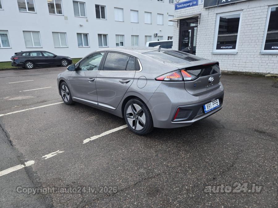 Серый Хендай Ioniq 2020 в Таллин, объемом двигателя 1.60 л и пробегом 96 тыс. км за 13990 €, фото 5 на AUTOMOTO.COM.LV