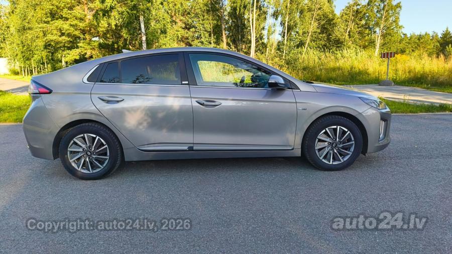 Серый Хендай Ioniq 2020 в Таллин, объемом двигателя 0.00 л и пробегом 97 тыс. км за 17999 €, фото 8 на AUTOMOTO.COM.LV