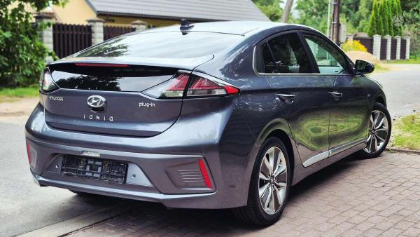 Pelēks Hyundai Ioniq 2020 Viļņa, ar dzinēja tilpumu 1.58 L un nobraukumu 140 tūkst. km par 13400 €, foto 4 vietnē AUTOMOTO.COM.LV