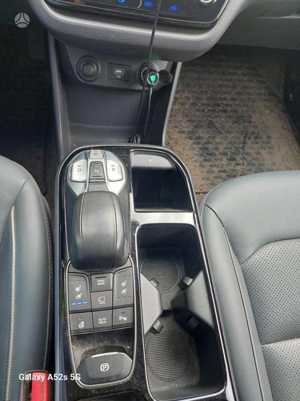 Pelēks Hyundai Ioniq 2021 Kauņa, ar dzinēja tilpumu 0.00 L un nobraukumu 73 tūkst. km par 14500 €, foto 3 vietnē AUTOMOTO.COM.LV