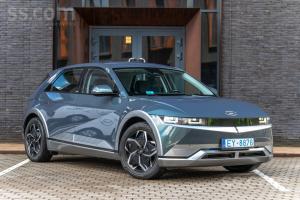 Серый Хендай Ioniq 2021 в Рига, объемом двигателя 0.00 л и пробегом 55 тыс. км за 28500 €, фото 3 на AUTOMOTO.COM.LV
