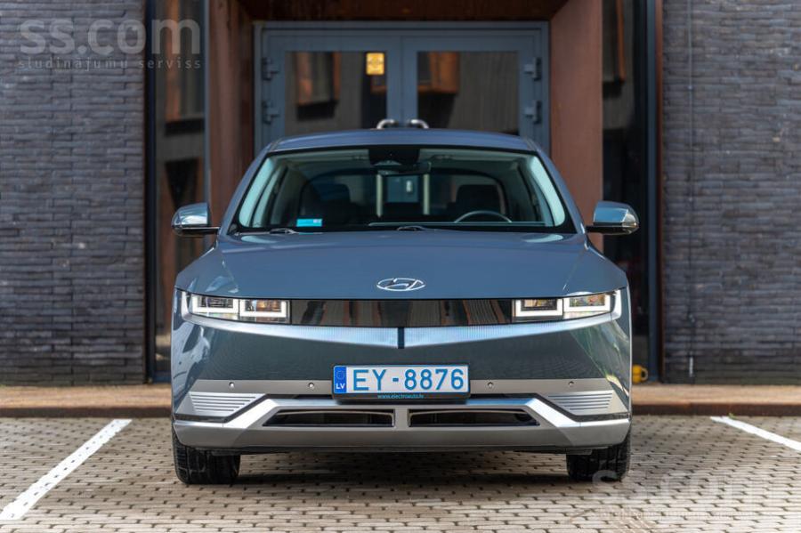 Серый Хендай Ioniq 2021 в Рига, объемом двигателя 0.00 л и пробегом 55 тыс. км за 28500 €, фото 10 на AUTOMOTO.COM.LV