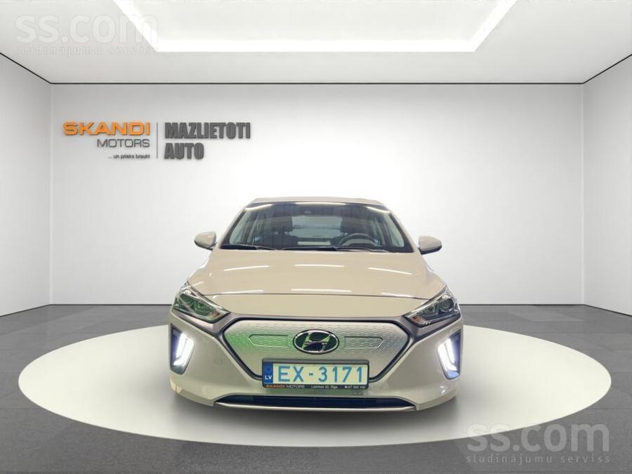 Grey Hyundai Ioniq 2021 in Riga, with an engine capacity of 1.60 L and mileage of 41 thousand km for 14690 €, photo 3 on AUTOMOTO.COM.LV