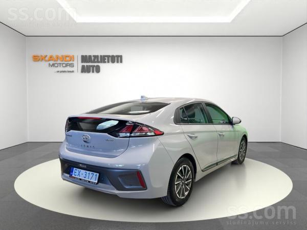 Pelēks Hyundai Ioniq 2021 Rīga, ar dzinēja tilpumu 1.60 L un nobraukumu 41 tūkst. km par 14690 €, foto 6 vietnē AUTOMOTO.COM.LV