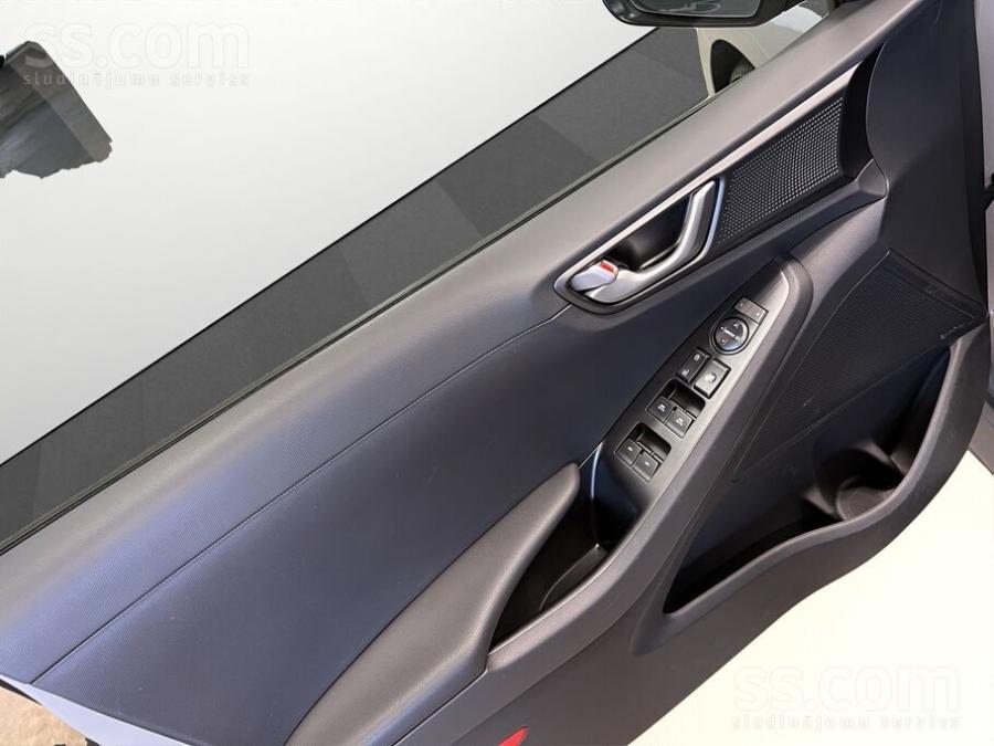 Grey Hyundai Ioniq 2021 in Riga, with an engine capacity of 1.60 L and mileage of 41 thousand km for 14690 €, photo 13 on AUTOMOTO.COM.LV