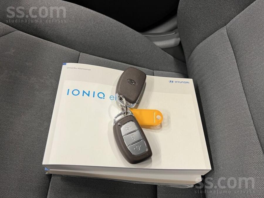 Grey Hyundai Ioniq 2021 in Riga, with an engine capacity of 1.60 L and mileage of 41 thousand km for 14690 €, photo 19 on AUTOMOTO.COM.LV