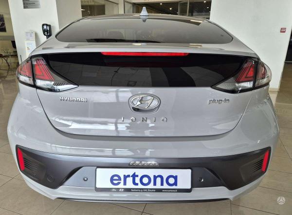 Pelēks Hyundai Ioniq 2021 Šauļi, ar dzinēja tilpumu 1.58 L un nobraukumu 45 tūkst. km par 17800 €, foto 9 vietnē AUTOMOTO.COM.LV