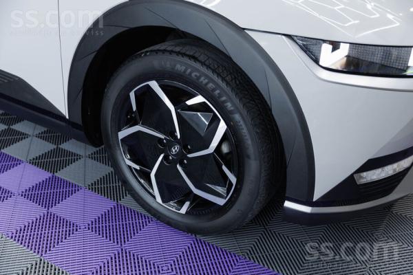 Серый Хендай Ioniq 2021 в Рига, объемом двигателя 0.00 л и пробегом 81 тыс. км за 24890 €, фото 6 на AUTOMOTO.COM.LV