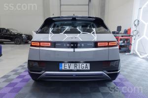 Grey Hyundai Ioniq 2021 in Riga, with an engine capacity of 0.00 L and mileage of 81 thousand km for 24890 €, photo 9 on AUTOMOTO.COM.LV