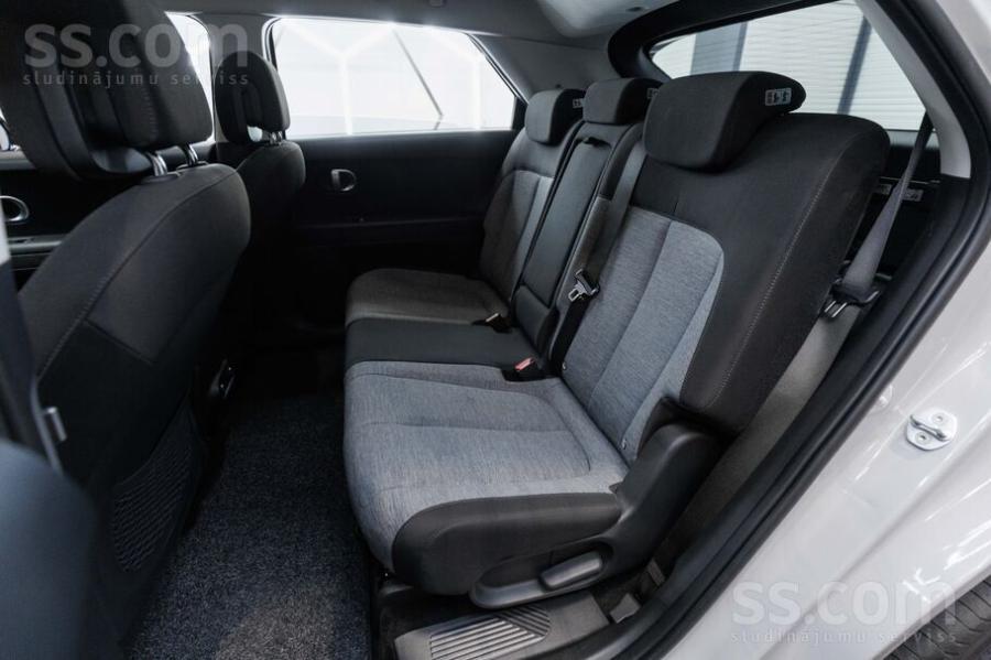 Grey Hyundai Ioniq 2021 in Riga, with an engine capacity of 0.00 L and mileage of 81 thousand km for 24890 €, photo 17 on AUTOMOTO.COM.LV
