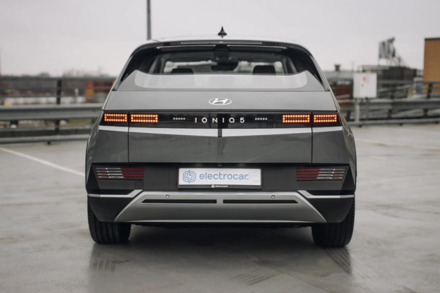 Pelēks Hyundai Ioniq 2022 Rīga, ar dzinēja tilpumu 0.00 L un nobraukumu 35 tūkst. km par 29500 €, foto 11 vietnē AUTOMOTO.COM.LV