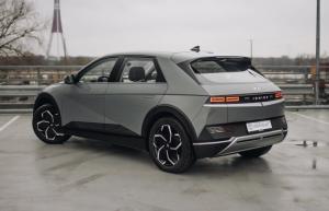 Pelēks Hyundai Ioniq 2022 Rīga, ar dzinēja tilpumu 0.00 L un nobraukumu 35 tūkst. km par 29500 €, foto 12 vietnē AUTOMOTO.COM.LV