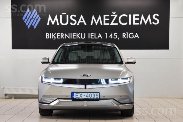 Grey Hyundai Ioniq 2022 in Riga, with an engine capacity of 0.00 L and mileage of 131 thousand km for 25990 €, photo 3 on AUTOMOTO.COM.LV