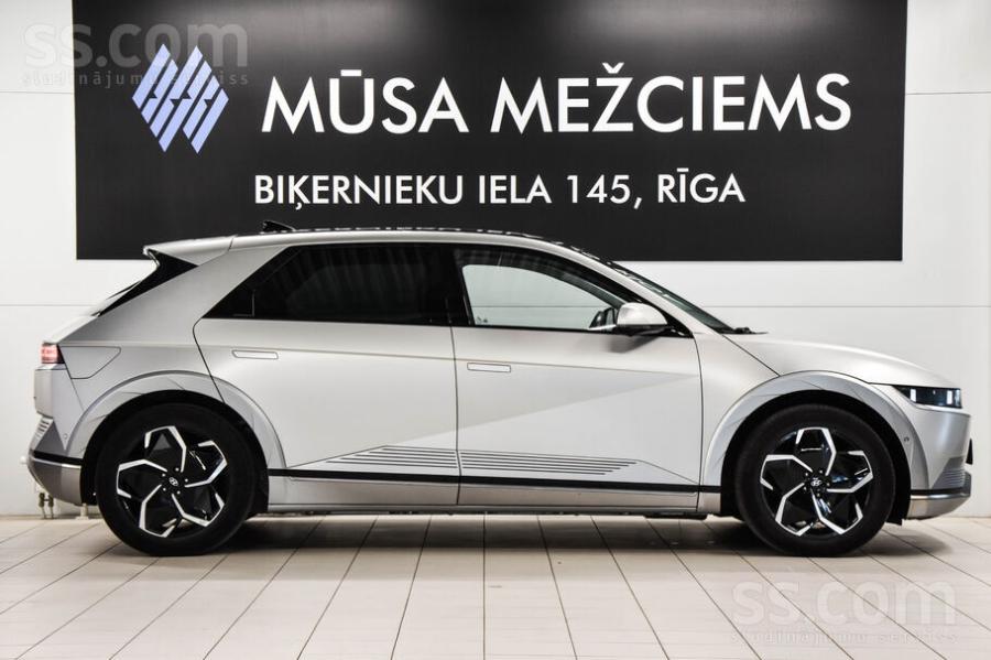 Серый Хендай Ioniq 2022 в Рига, объемом двигателя 0.00 л и пробегом 131 тыс. км за 25990 €, фото 5 на AUTOMOTO.COM.LV