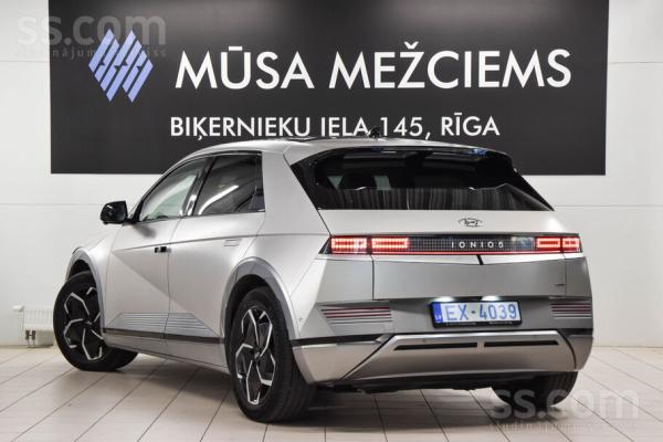 Grey Hyundai Ioniq 2022 in Riga, with an engine capacity of 0.00 L and mileage of 131 thousand km for 25990 €, photo 7 on AUTOMOTO.COM.LV