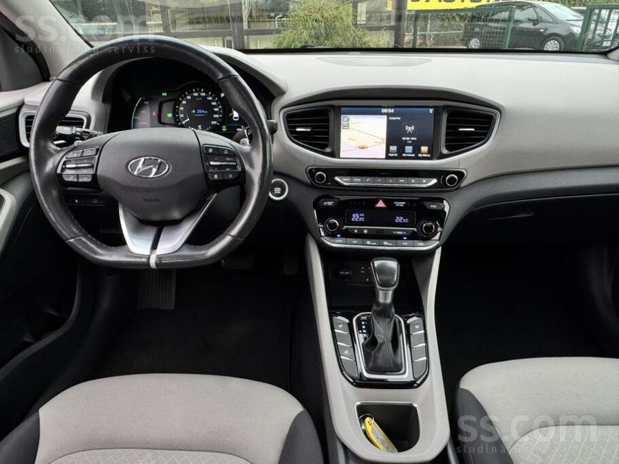 Серый Хендай Ioniq 2018 в Тукумс, объемом двигателя 1.60 л и пробегом 91 тыс. км за 13900 €, фото 10 на AUTOMOTO.COM.LV